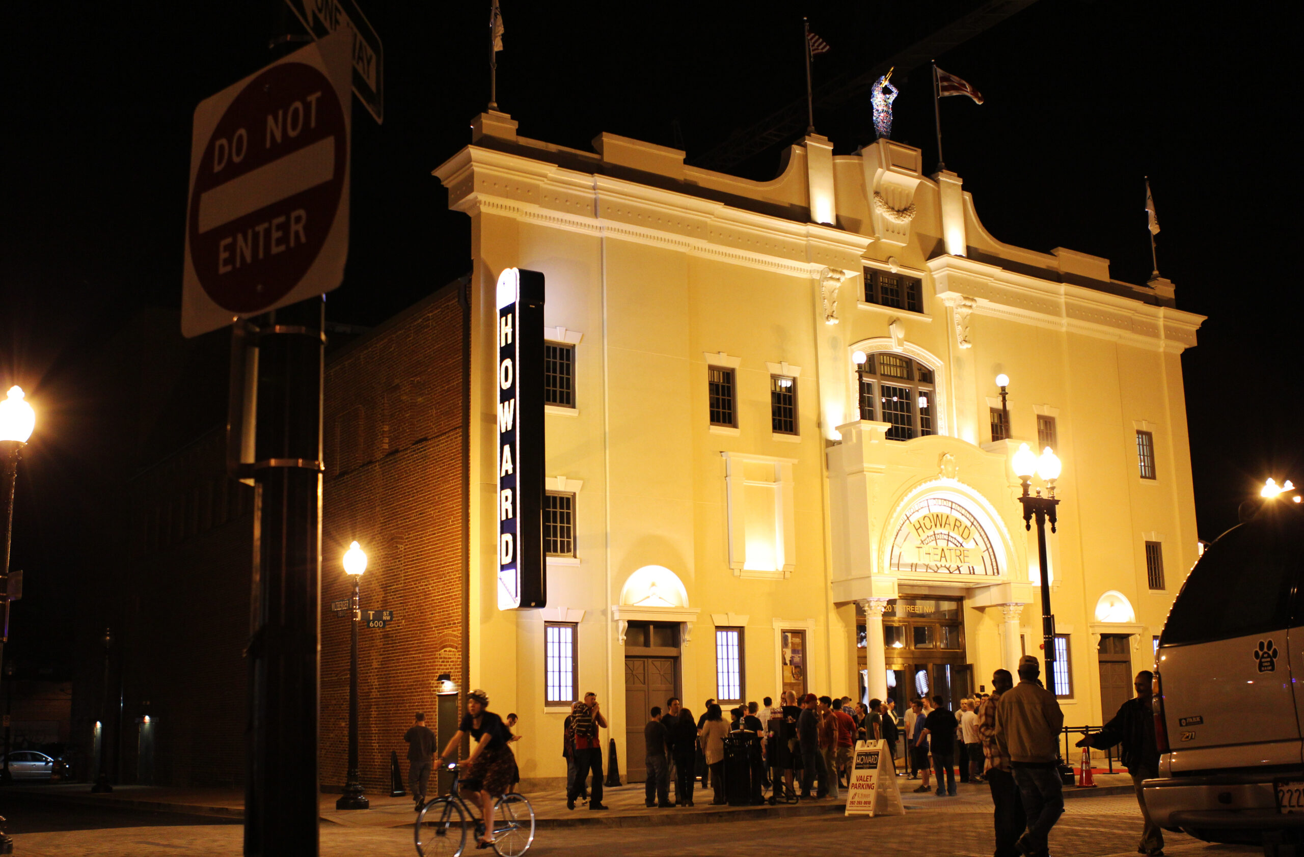 Straight Up: Urban Voice! Spring 2012 - Washington Association of Black ...